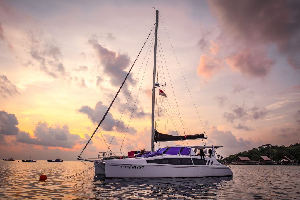 A quick walkthrough of Seawind catamaran - 1160 Lite - Seawind ...